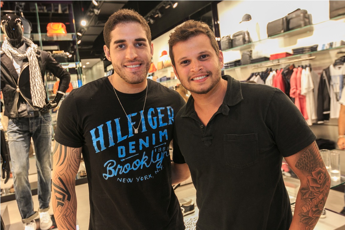 Nova Armani Jeans no Salvador Shopping | Uran Rodrigues