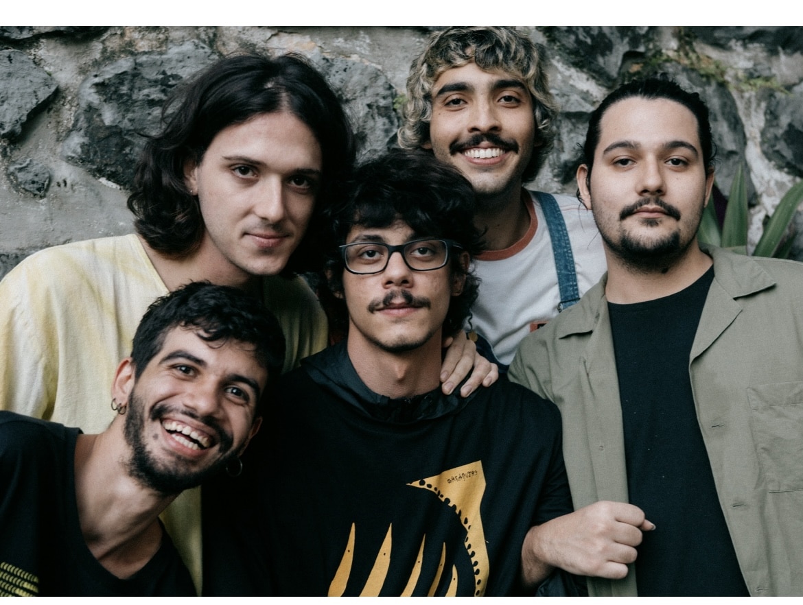 Tangolo Mangos anima festa de Iemanjá no estúdio Pérola Negra - Uran ...